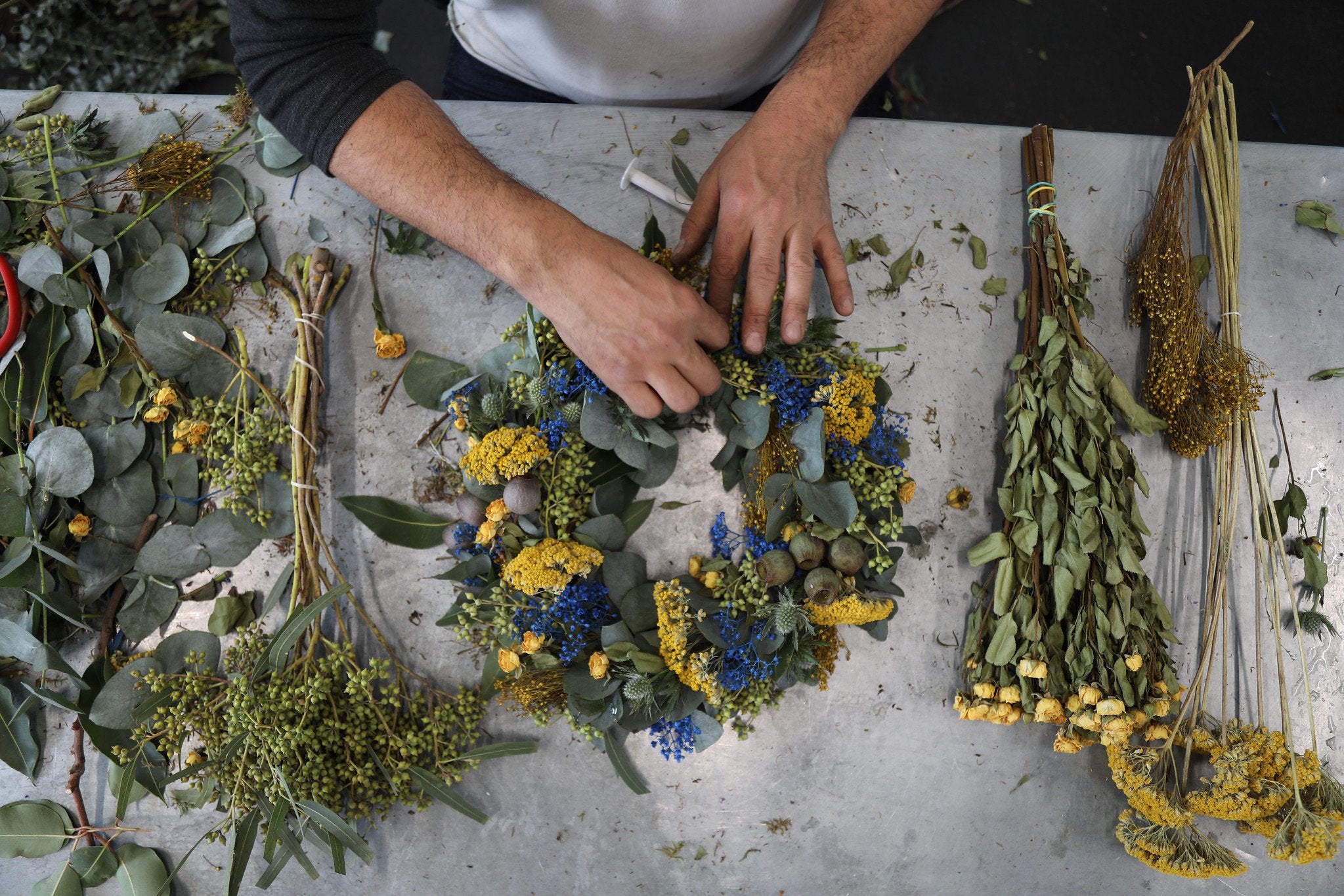 Wreath Making Essentials – McQueens Flowers